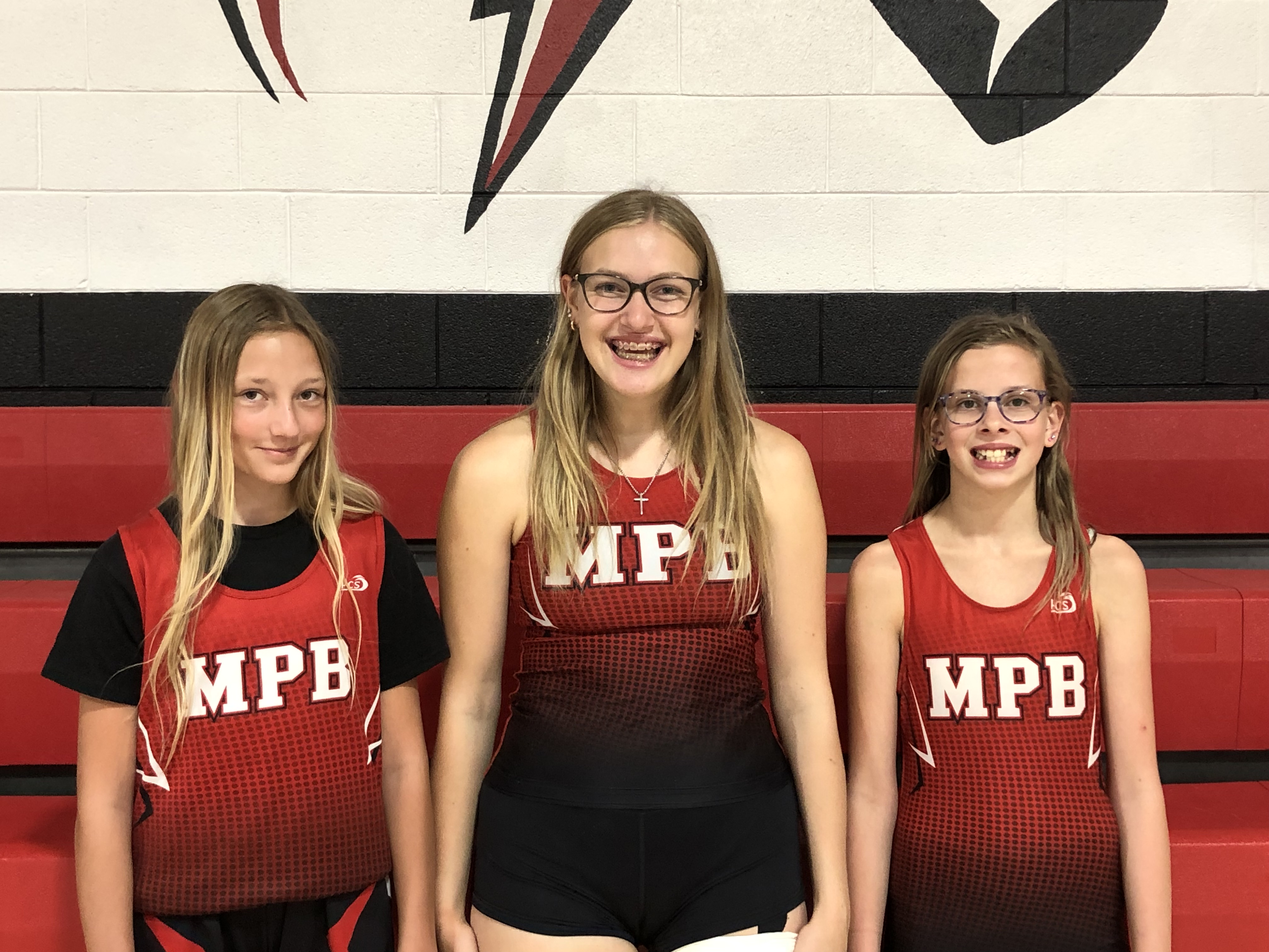 Medina-Pingree/Buchanan Girls' Cross Country |NDHSAANOW.com