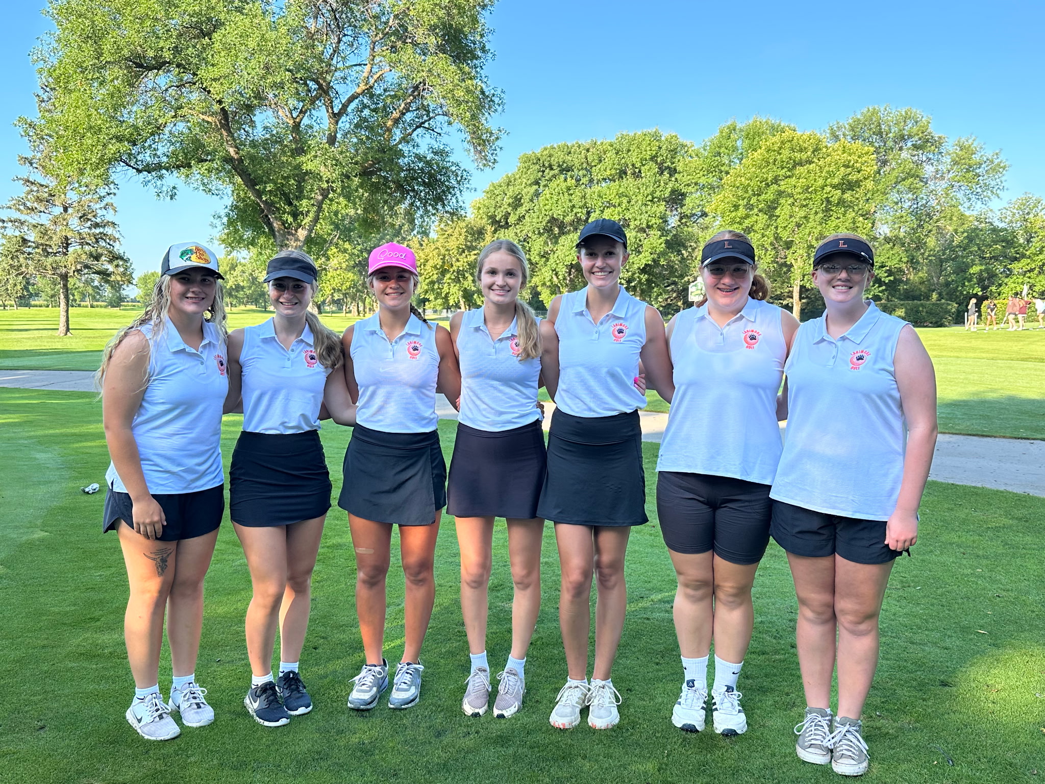 Larimore High School Girls' Golf |NDHSAANOW.com